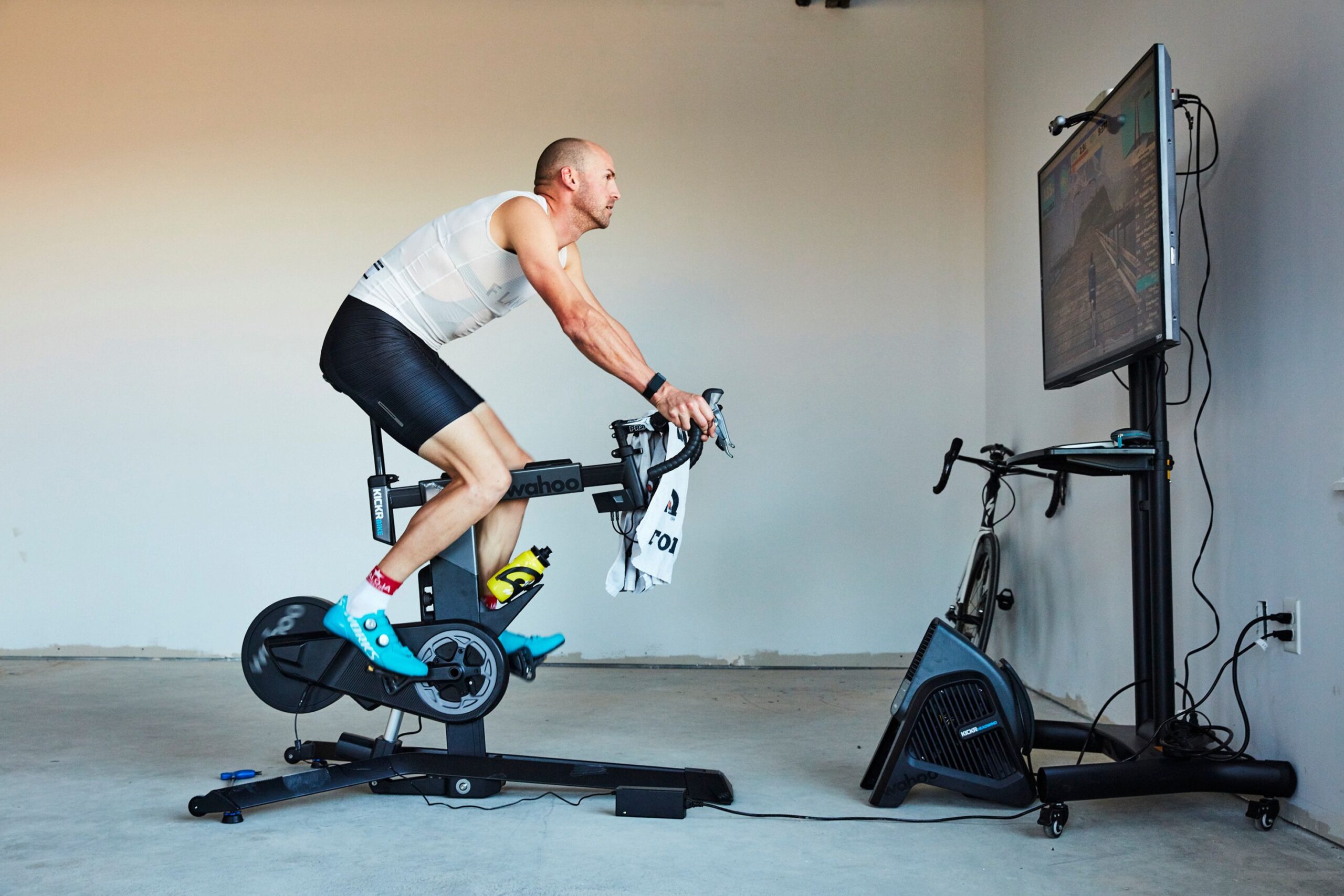 What Is The Difference Between Stationary Bikes And Spin Bikes? - 2024 ...