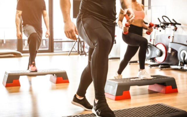 10 Best Quad Exercises With Dumbbells for Massive Quads 2024 - Build ...