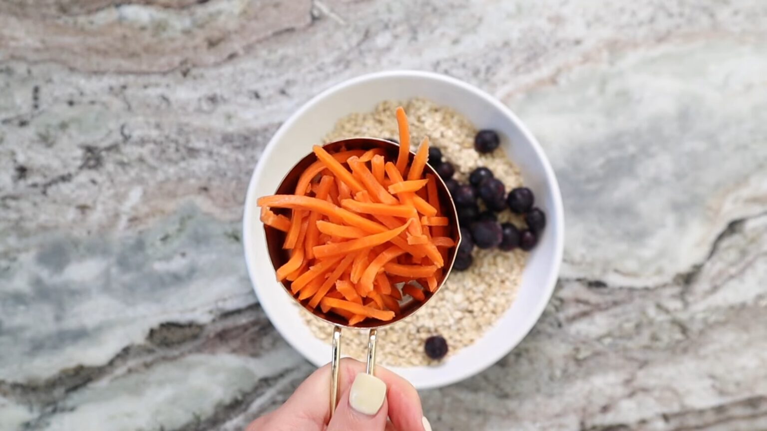 Kaley Cuoco’s Diet and Workout Routine - Healthy Lifestyle Habits