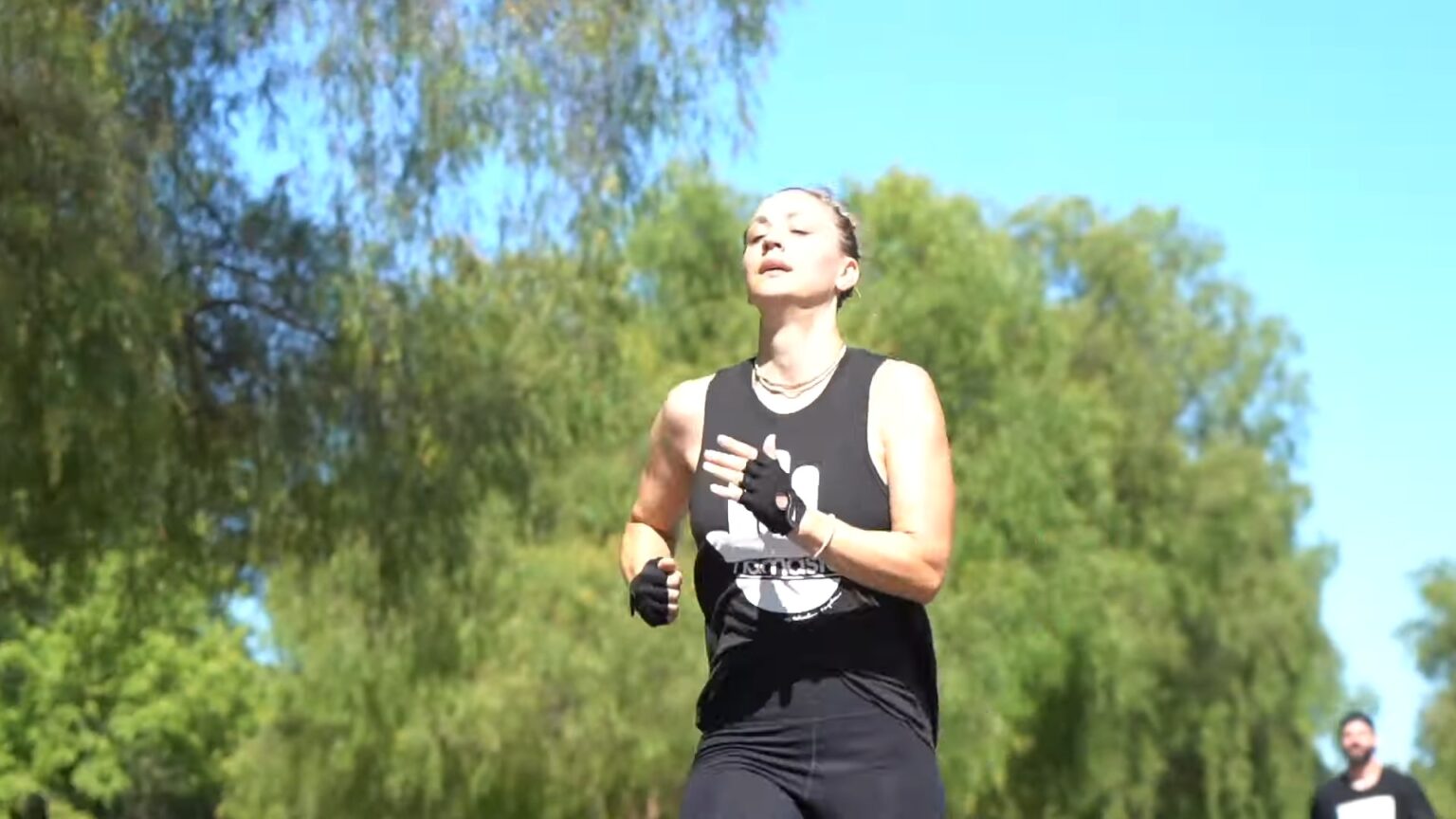 Kaley Cuoco’s Diet and Workout Routine - Healthy Lifestyle Habits